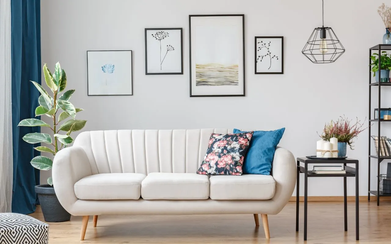 4 Factors to Consider When Purchasing Your Living Room Sofa